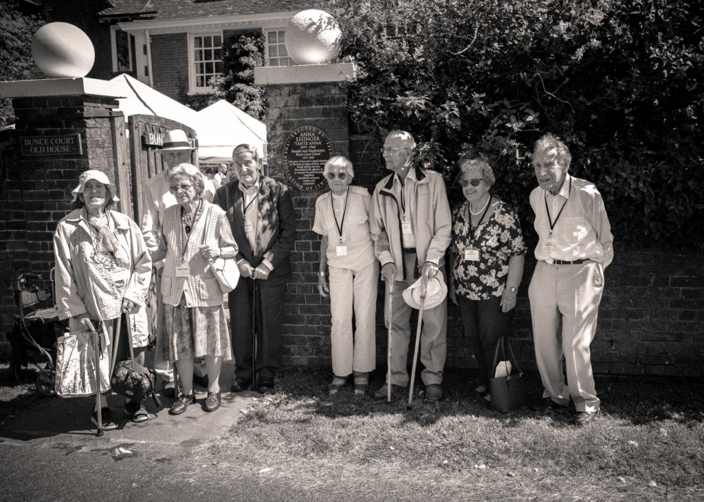 Tante Anna remembered at Bunce Court – AJR